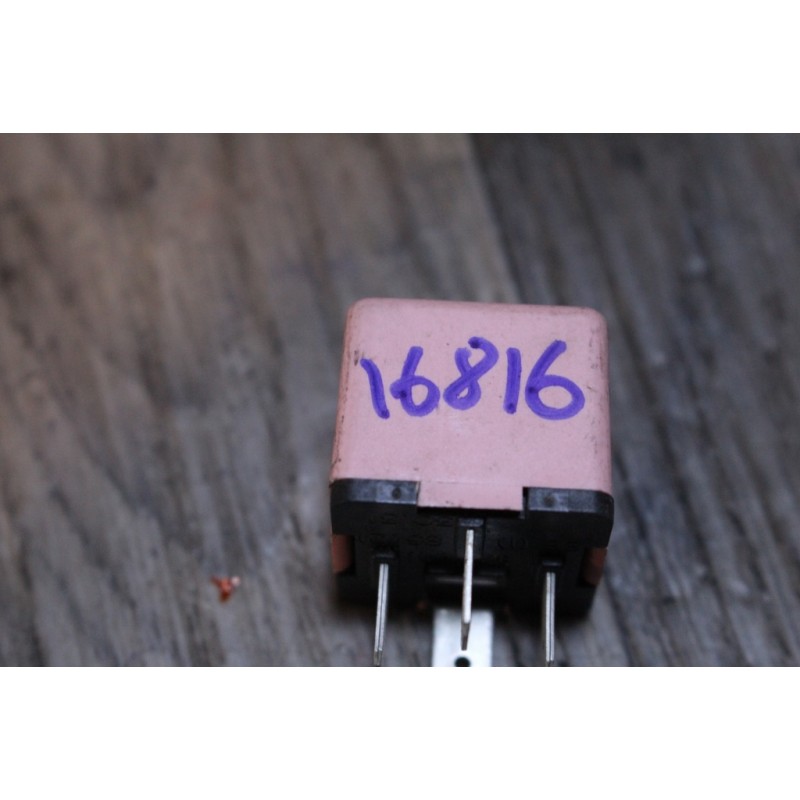 relais 4 broches 40A 12V renault 8200338695