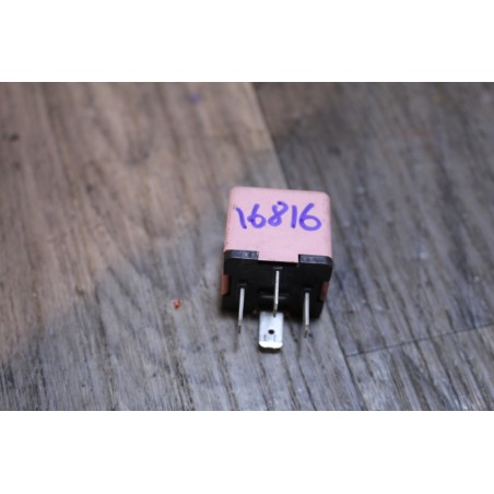 relais 4 broches 40A 12V renault 8200338695