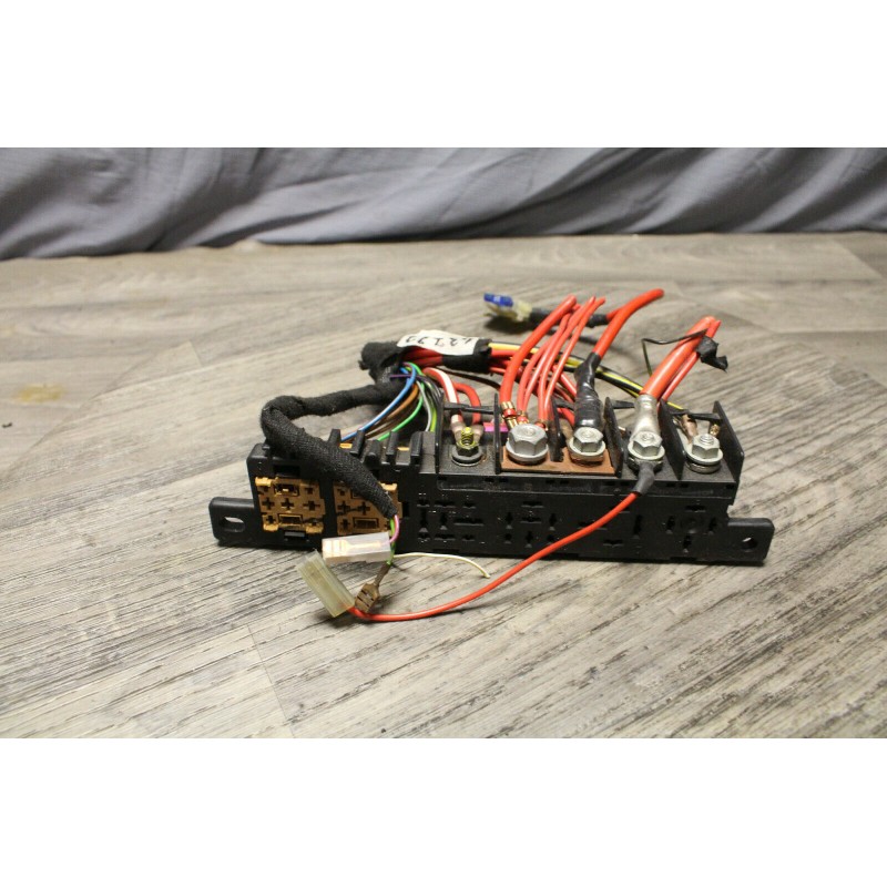 relais porte fusible et bornier cosse plus positive audi 8l0941822 a