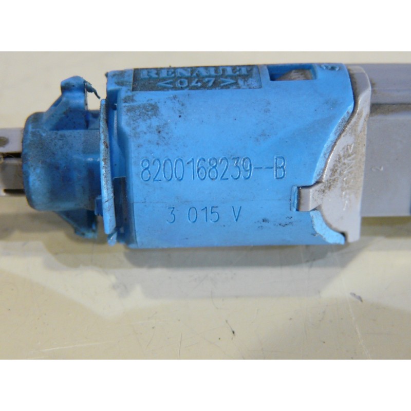 contacteur capteur position pedale embrayage renault 8200168239